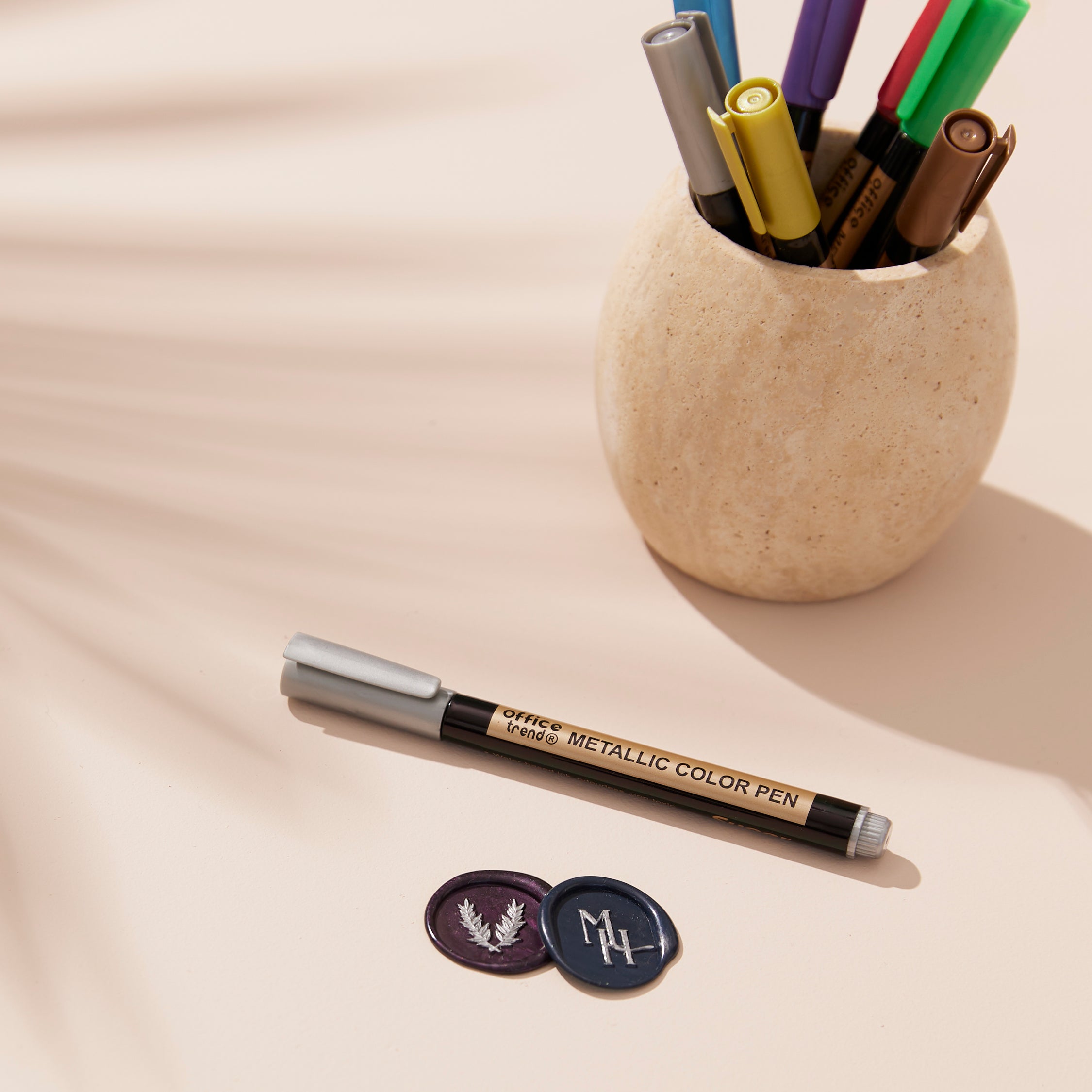 Metallic Marker Pen - Silver – Sea and Paper Creative Studio